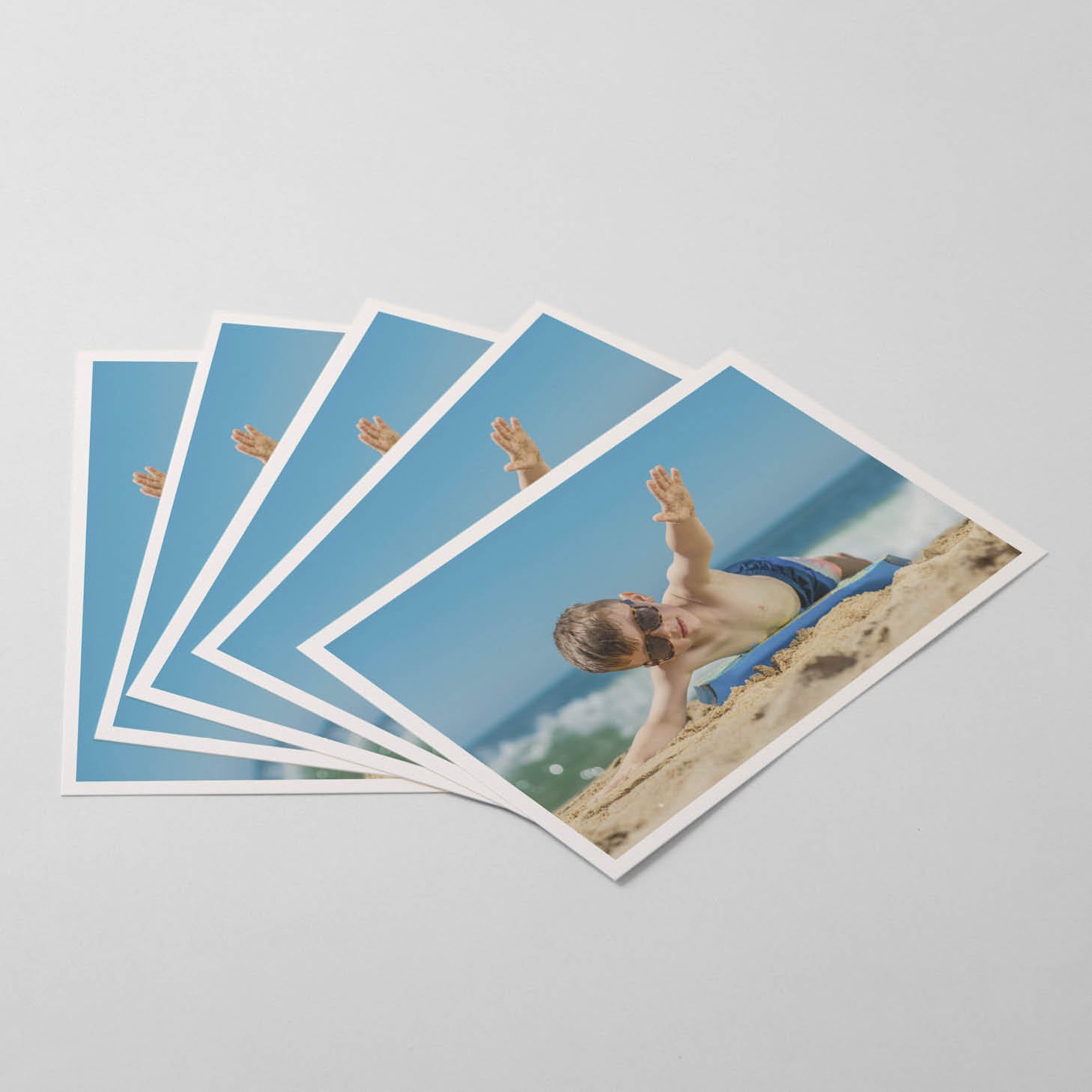 Custom Postcards | Personalised & High-Quality Postcards by Popic